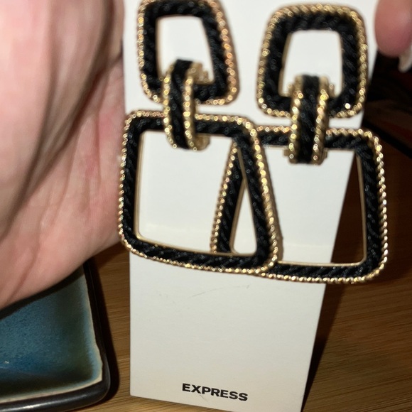 Express | Jewelry | Nwt Express Black And Gold Geometric Drop Earrings ...